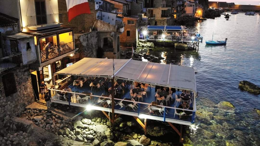 La Piccola Venezia - Pizzeria Bar Pub Menu: A Culinary Delight by the Sea