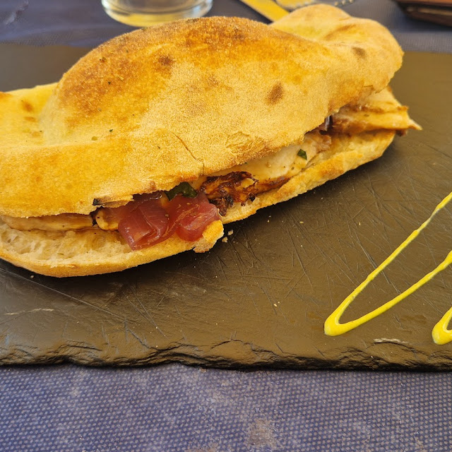 La Piccola Venezia - Pizzeria Bar Pub Menu: A Culinary Delight by the Sea